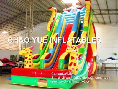 Cina Giraffa divertente degli acquascivoli commerciali gonfiabili variopinti di Uomo Ragno a forma di per il parco in vendita