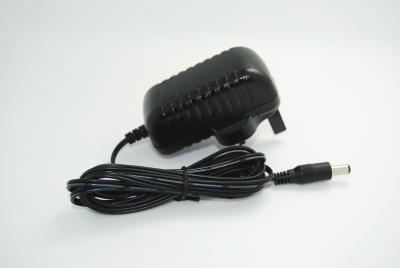 China La CA entró los adaptadores de la salida 5V 2400mA 12W de 230V DC cabidos para Reino Unido, certificado del CE/GS en venta