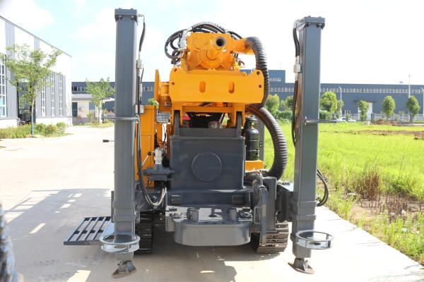 Quality Crawler Water Well Drilling Equipment 350m Energy Efficient For Mining for sale