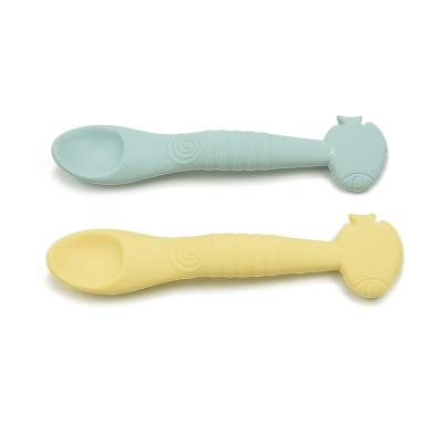 Cina Il cucchiaio d'alimentazione del silicone libero del vinile del piombo di BPA gomma amichevole in vendita