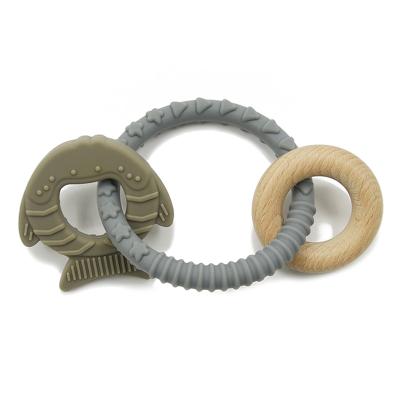 Cina Giocattolo masticabile del piumino di professione d'infermiera di Teether di legno del silicone del pesce sveglio classico in vendita