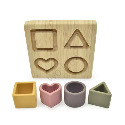 Cina Giocattoli prescolari educativi del bambino del blocchetto del silicone con la perla del cerchio in vendita