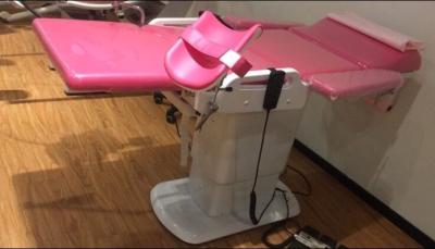 Cina Letto ostetrico di tableDelivery di Gynaec di rosa dell'ospedale della Tabella elettrica dell'esame con la lampada in vendita
