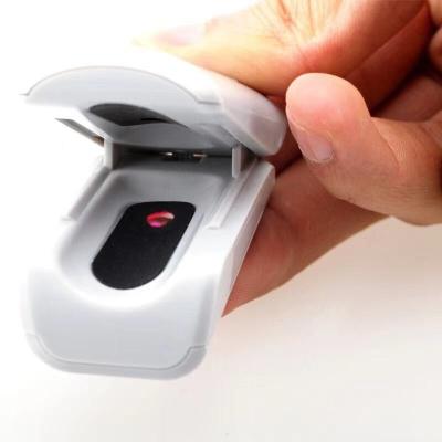 China Pulsoximeter des weißen Fingers des Plastiks für Krankenhausoximeter zu verkaufen