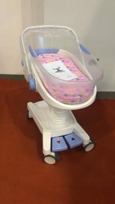 Cina Multiuso regolabile dell'ospedale della greppia bianca del bambino per i neonati di cura in vendita
