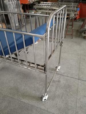 Cina Letto di ospedale infantile materiale di acciaio inossidabile medico in vendita
