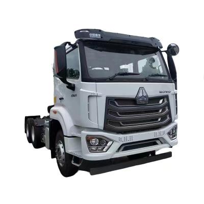Cina Potente Cummins 400hp a sinistra 10 pneumatici 6x4 Sinotruk Hohan testa camion trattore in vendita