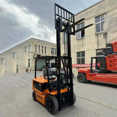 China Vorkheftruck elektrisch 4x4 2 ton Gebruikt met niet-glijdende terreinbanden en vorklengte 1070 mm Te koop