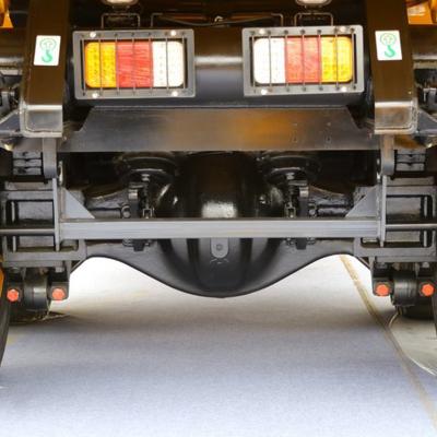 Chine 10 tonnes de camions-déchargeurs miniers 4X2 avec une capacité de réservoir de carburant ≥ 600L pour le transport du charbon à vendre