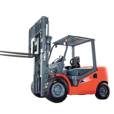 中国 2.5トンの3トンのディーゼルフォークリフト 総幅1225mm ターニング半径2400mm 販売のため