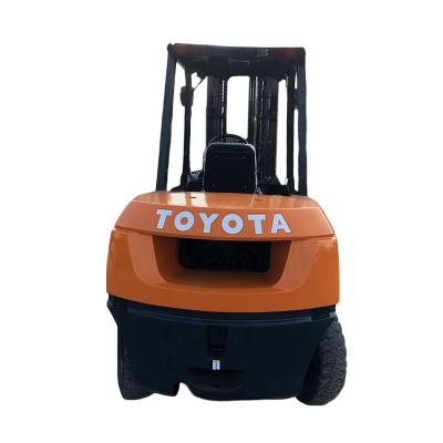 China 5ton TOYOTA Original Japan Second Hand Engineering Machine Used Forklift 3000 KG Weight for sale