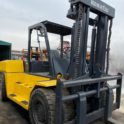 China 16 ton Komatsu tweedehands gebruikte vorklift Werktijden 2001-4000 Vooroverhang 479mm Te koop