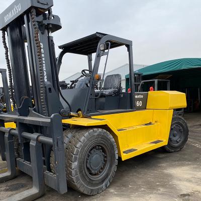 China 16 ton Komatsu tweedehands gebruikte vorklift Werktijden 2001-4000 Vooroverhang 479mm Te koop