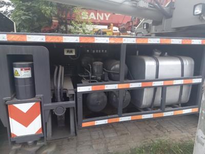 China Custom Used Truck Crane with Minimum Turning Radius of 10.5m Zoomlion Crane 30 Ton 35 Ton for sale