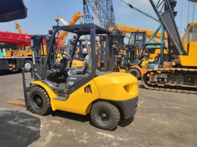 China 3000 kg hefgereedschap in goede staat Komatsu vorklift voor uw bedrijf Te koop