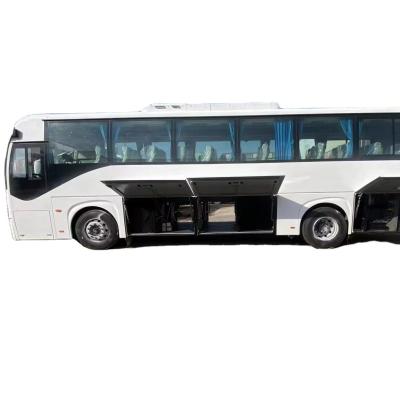 China Autocarro de autocarro RHD LHD pronto para entrega com cilindrada de 8900 ml e tipo de transmissão manual à venda