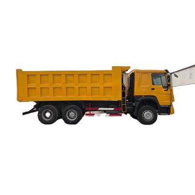 Cina Camion a gomma Camion a gomma da Shacman 40 tonnellate 8x4 con e Rim della ruota 13.00/2.0-25 in vendita