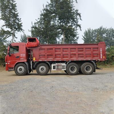 China 460HP WP12.460E301 Motor en automatische airconditioner's best verkopende 5m3 dump truck Te koop