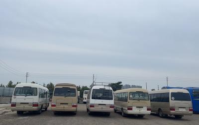 Cina 2015 Buone condizioni 30 posti Diesel tipo Used Coaster Bus V6 4.0 6GR 2.7L VVT-I Engine in vendita