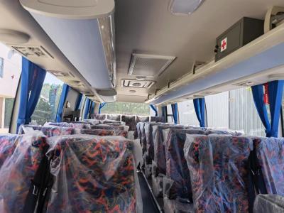Cina Requisito del cliente 2022 Autobus di lusso con trasmissione manuale con 32 posti e tavoli in vendita