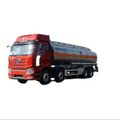 China CIMC LINYU FAW 8*4 31 Cub Aluminum Alloy Diesel Tanker Truck Petrol Fuel Transport Truck en venta