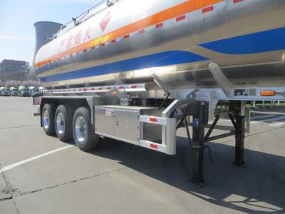 Cina 46000 Lite Oil Gasoline Semi-Trailer Fuel Tanker Transport Truck Trailer by CIMC LINYU in vendita
