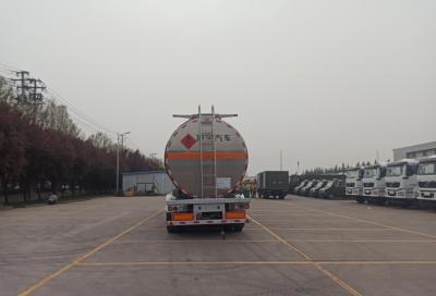 Cina CIMC LINYU 46000L Aluminum Alloy Fuel Tanker Trailer Truck with Wheelbase 6150 1310 1310 in vendita