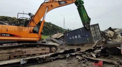 中国 1000KN ハイドロリック 木切り機 ハードオックス 刃 切り機 6-8 トンの掘削機用グリップ 販売のため
