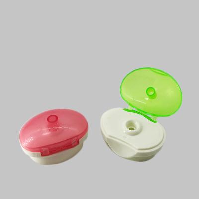 Cina Cappucci ovali del cappuccio di colore del doppio di forma di dimensione del collo della plastica pp 22mm per le bottiglie dello sciampo in vendita