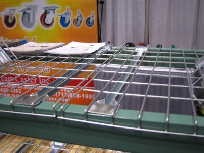 Cina Scaffalatura a maglia di acciaio Dimensioni personalizzate Per sistema di stoccaggio pallet rack in vendita