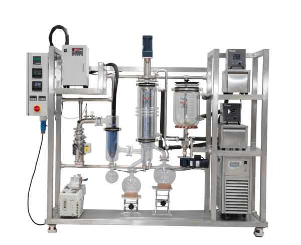 Quality Vacuum Short Path Distillation Unit High Capacity Corrosion Resistant For Continuous Operation for sale
