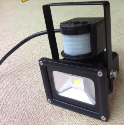 China IP65 LED floodlight PIR sensor CE&ROHS approval for sale