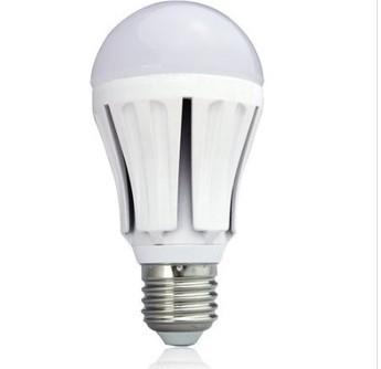 China 7W high Lumen E27 LED Bulb / E26 B22 with CE RoHS Approved / SMD5630 led lamps for sale