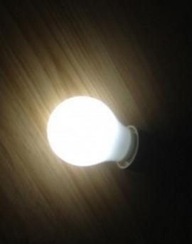 China 5W E27 Natural White Light Ceramic LED Bulb for sale