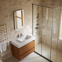 China Modern Shower Room Solution Tempered Glass And Float Glass Options for sale