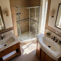 China Tempered Float Safety Glass Shower Room Design Panel Enclosure for sale