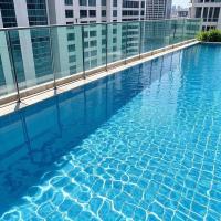 China Customizable Secure Tempered Safety Glass For Pool Shower Enclosures for sale