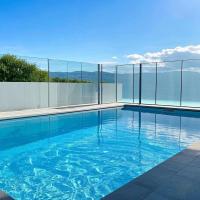 China Tempered Safety Glass Pool Partition Customizable Sizes Available Options for sale