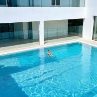 China Tempered Safety Glass Pool Partition Customizable Packaging Options Available for sale