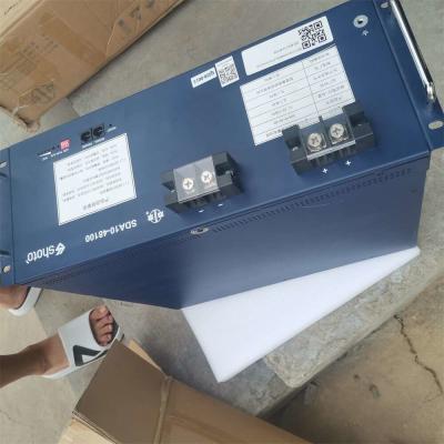 Cina 5.12kW 100Ah 48V Lifepo4 Batteria al litio 3U Rack Mount M8 Terminal Max Support 16 In parallelo in vendita