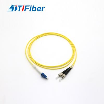 中国 LC/UPC-ST/UPC単モードSX DX G652D LSZHの繊維光学の0.9mm/3.0mmをパッチ・コード 販売のため