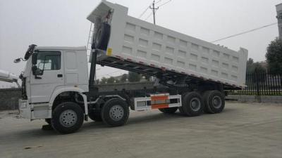 China Caminhões comerciais resistentes brancos, grande caminhão basculante 8x4 de 30 toneladas à venda