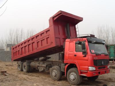 China As toneladas 12 de HOWO 27 rodam a cabine da cor verde do camião basculante 8x4 com corpo da carga 18cbm à venda
