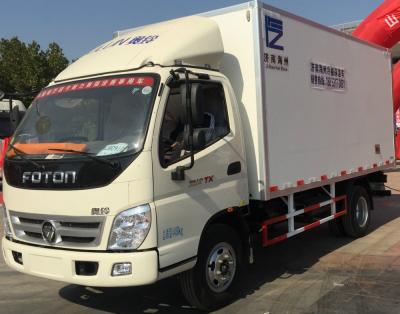 China FOTON small refrigerated box trucks 4X2 fiberglass panel for fresh food transport for sale