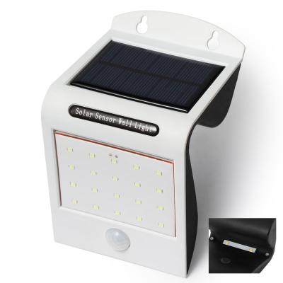 China IP65 Solar LED Garden Lights Solar Powered Led Garden Lights , CE ROHS FCC Approval for sale