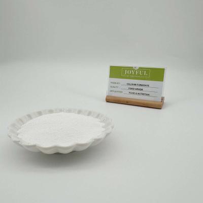 China Voedingsmiddelengraad Calciumfumaraat Granules cas 1305-78-8 Voor de spijsvertering Te koop