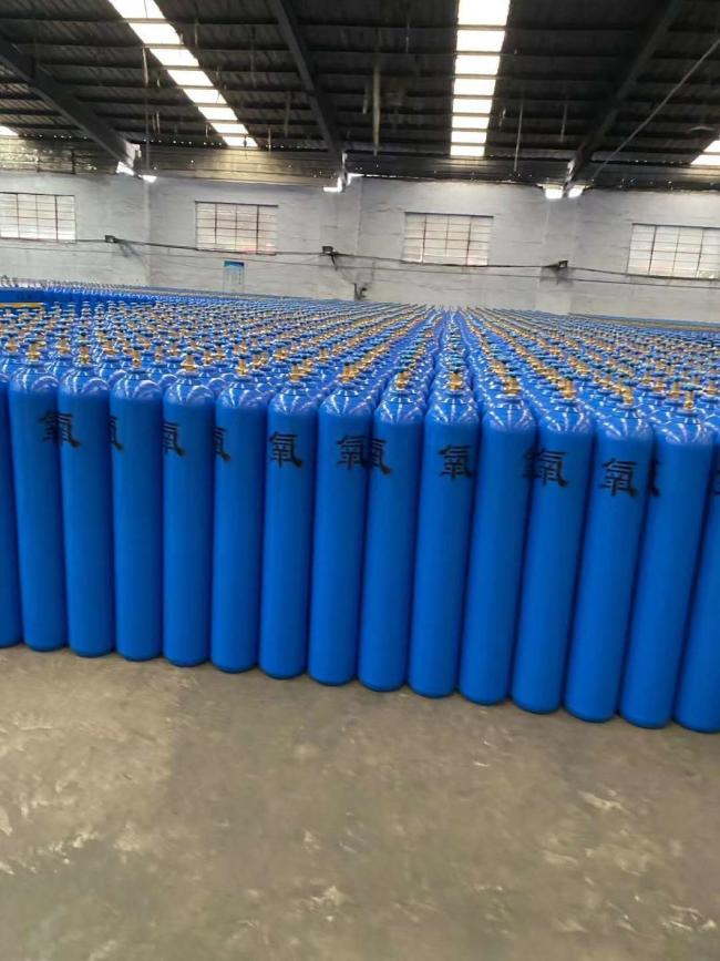 Aluminum and Steel Oxygen Cylinders and Tanks for Commercial and Industrial Use