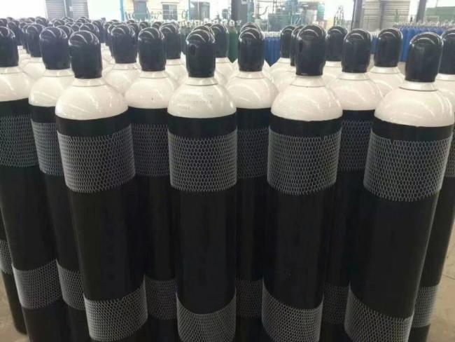 Aluminum and Steel Oxygen Cylinders and Tanks for Commercial and Industrial Use