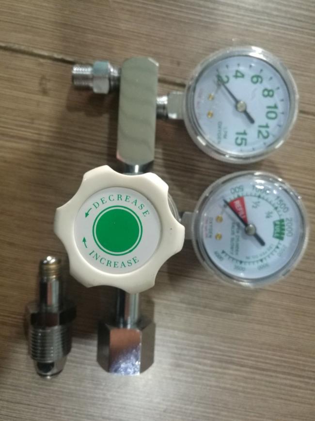 G250-15-510 Medium Duty Single Stage Acetylene Regulator, 15 Psig Delivery Range, Cga 510 Inlet