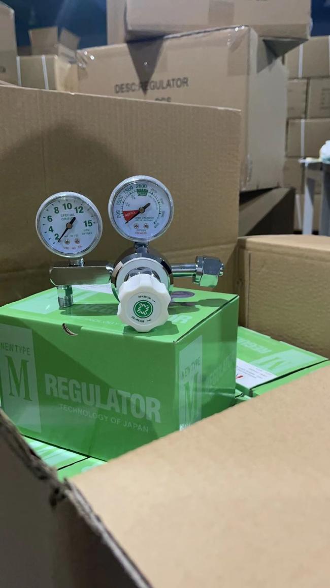 Oxygen Regulator Large Tank Gauge Cutting Torch Regulator Cga 540